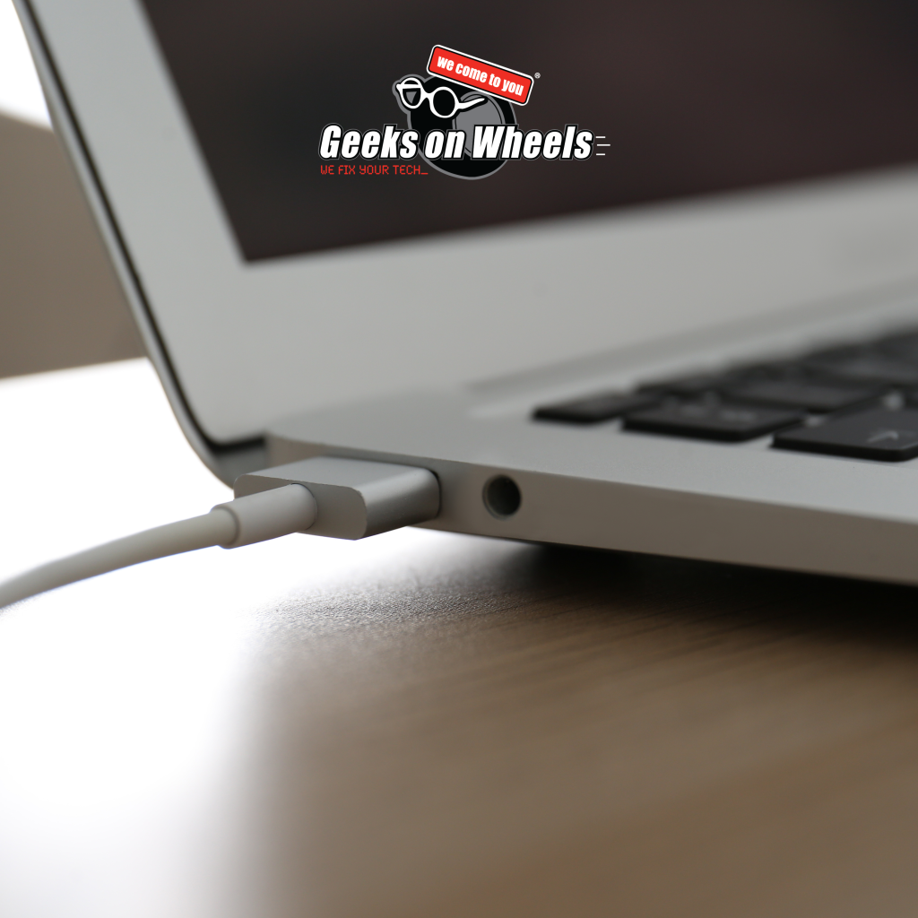 What to do if your laptop is not charging - Geeks on Wheels